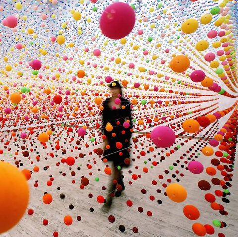 When fun is art: the Balloon Museum in Rome appears among colored ...